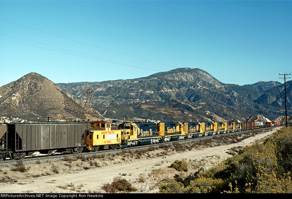 UP 3526 and ATSF 5044
